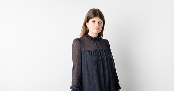 Lily Munro | Associate | Corporate