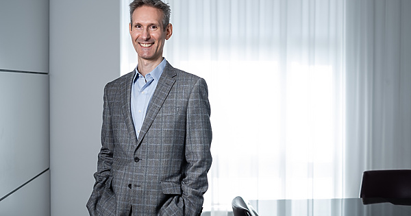 Adam Turner | Partner, Knowledge Lawyer | Employment