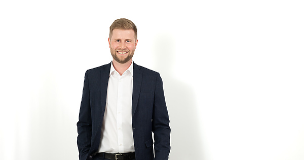 Nick Bass | Associate | Private